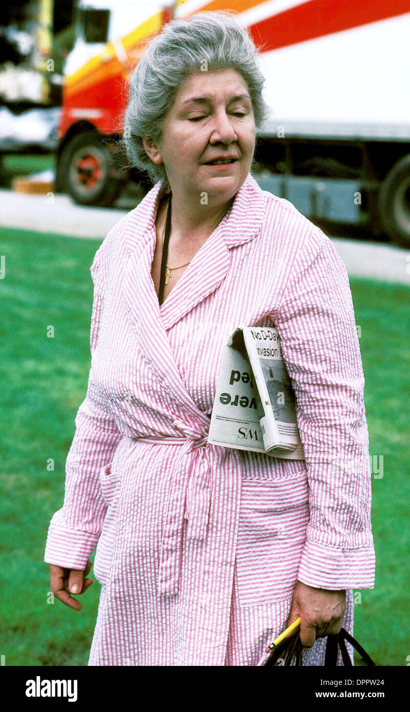 Dec. 28, 2005 - E4519.MAUREEN STAPLETON.Â© MAUREENSTAPLETONRETRO.1982 ...