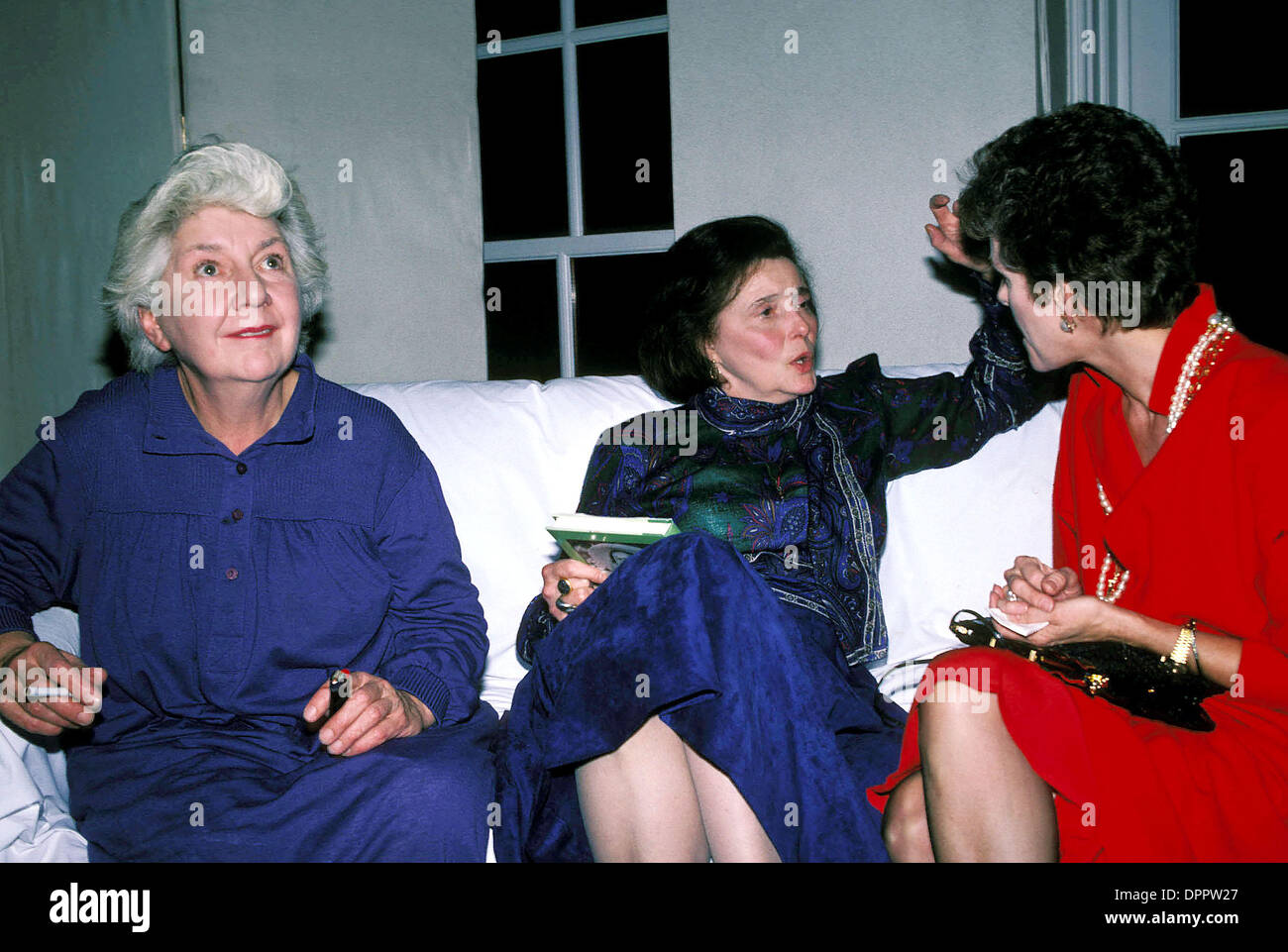 Dec. 28, 2005 - F0246.MAUREEN STAPLETON PATRICIA NEAL CAROL BURNETT.Â ...