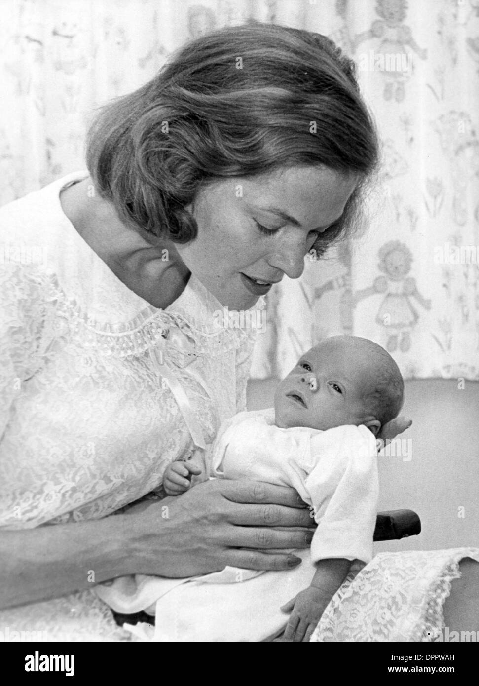 Nancy dickerson hi-res stock photography and images - Alamy