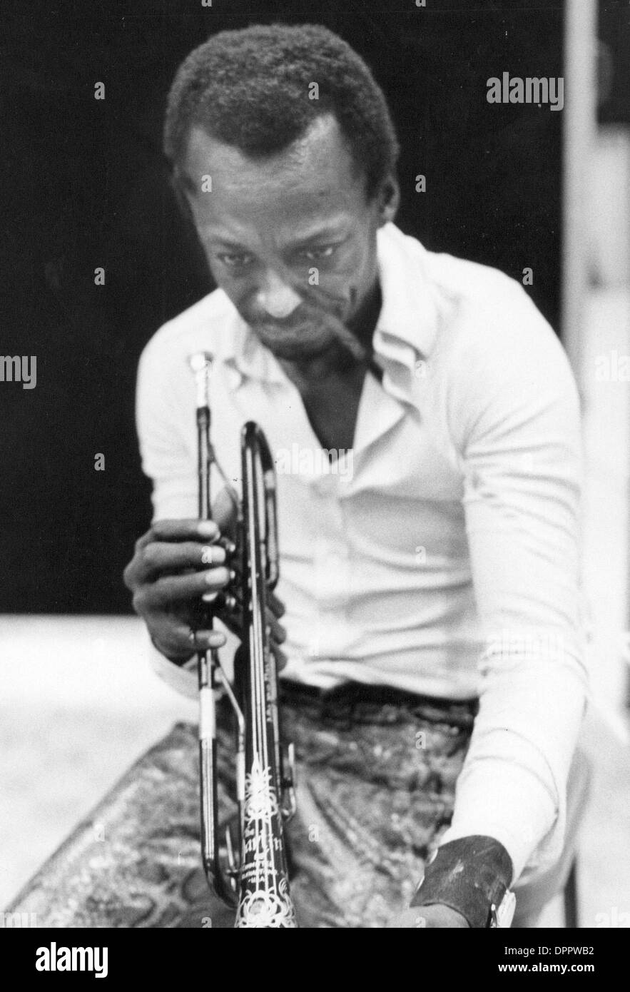 Miles Davis Black and White Stock Photos & Images - Alamy