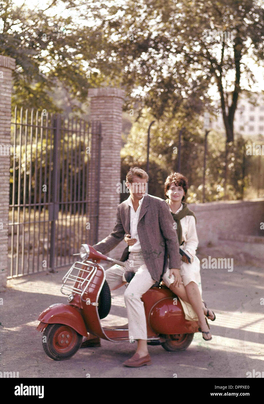 Suzanne pleshette troy donahue hi-res stock photography and images - Alamy