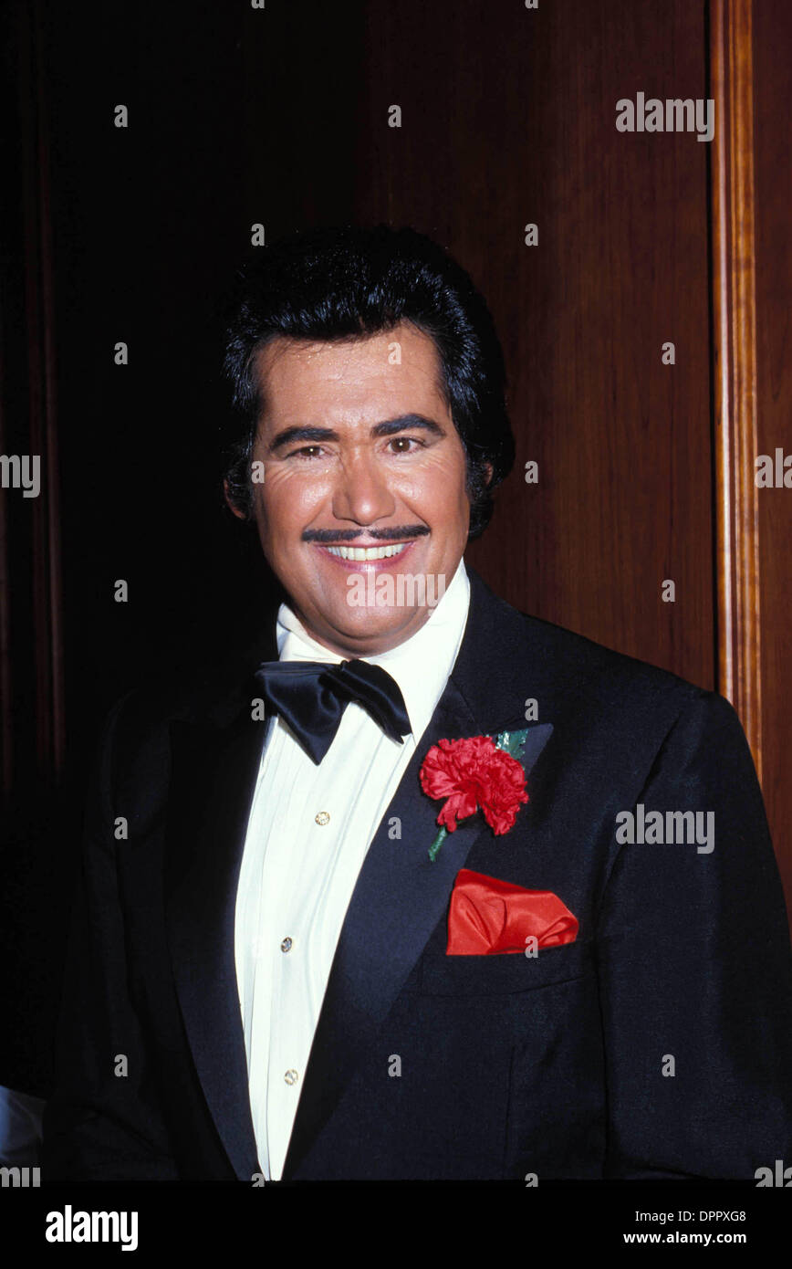 Aug. 10, 2006 - WAYNE NEWTON 1982. MICHELSON- PHOTOS(Credit Image ...