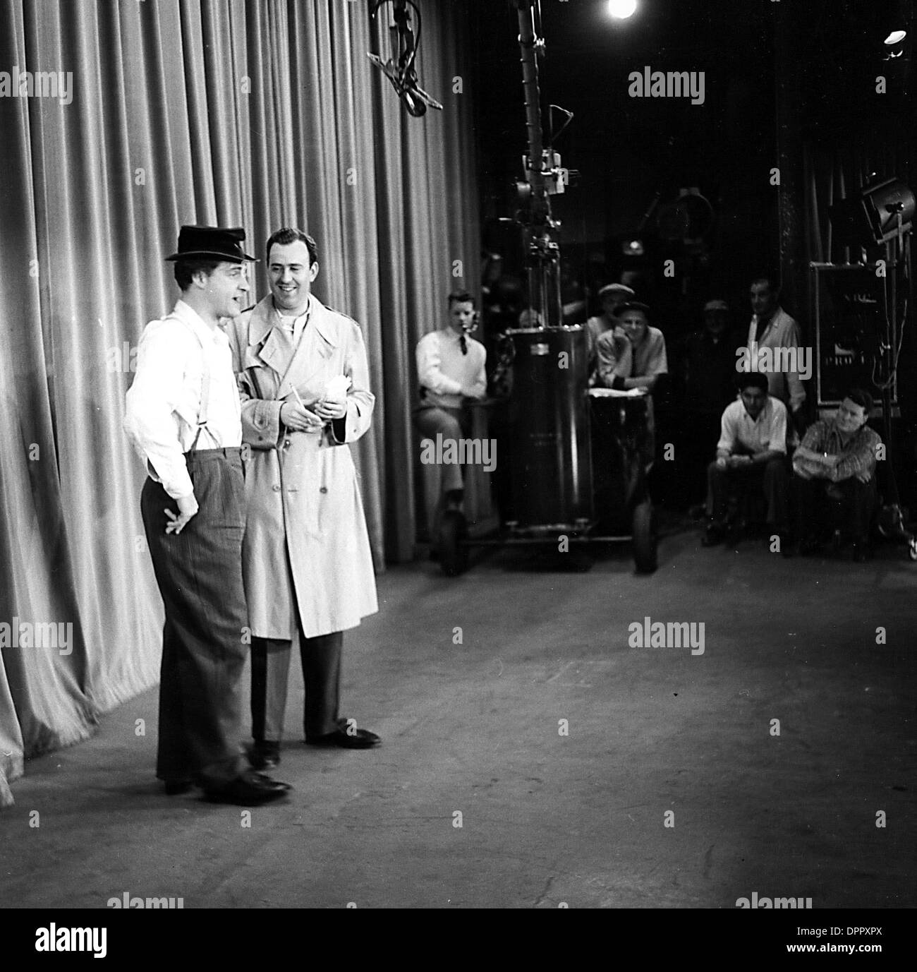Carl reiner Black and White Stock Photos & Images - Alamy