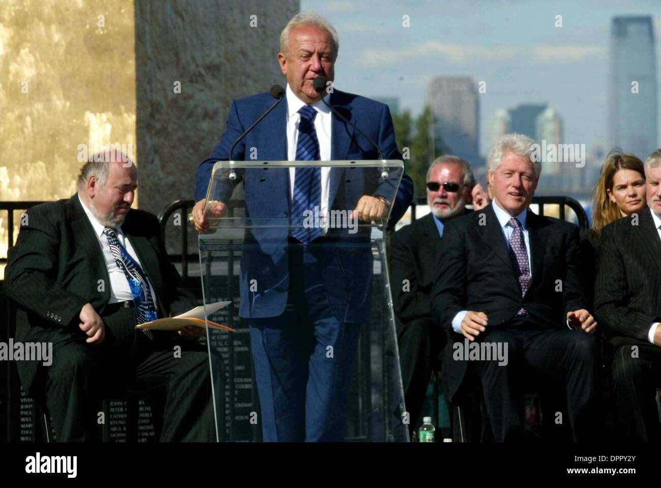 Zurab tsereteli hi-res stock photography and images - Alamy