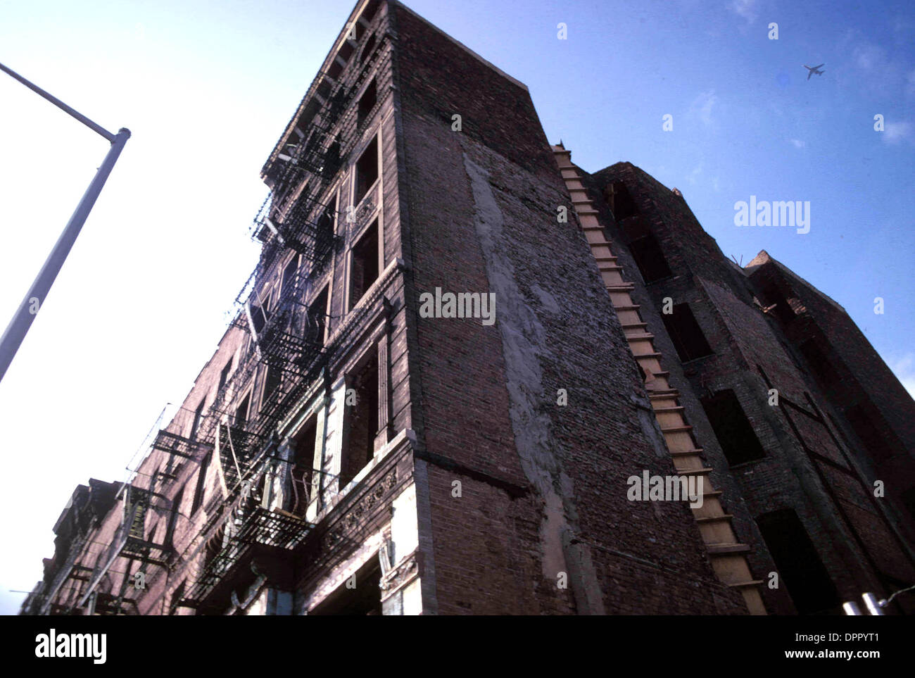Dec. 12, 2006 - AN ABANDONED BUILDING IN THE SLUMS OF THE LOWER EAST ...