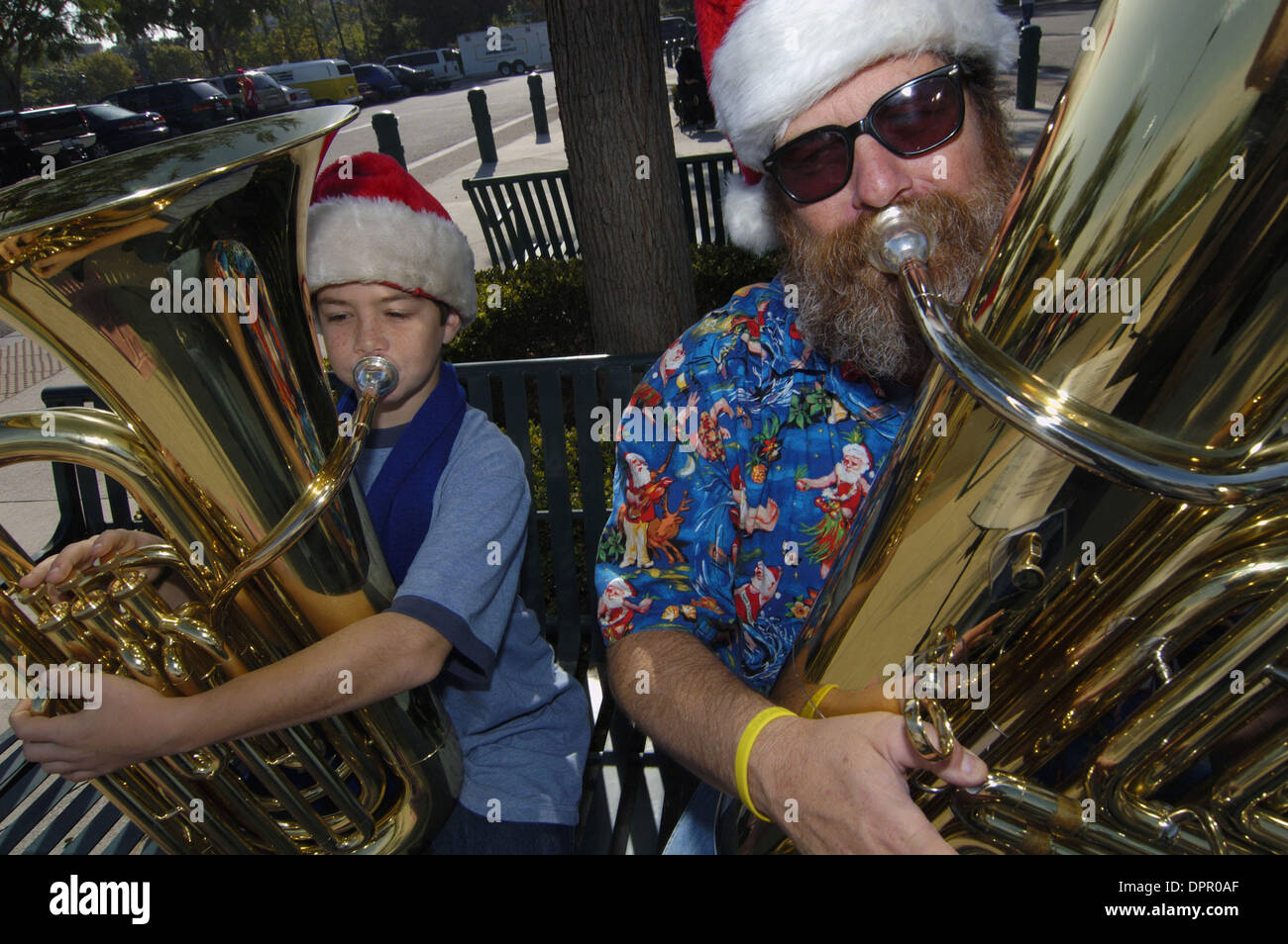 Dec. 22, 2005 - Anaheim, California, USA - Tuba players Buddy Hansen ...