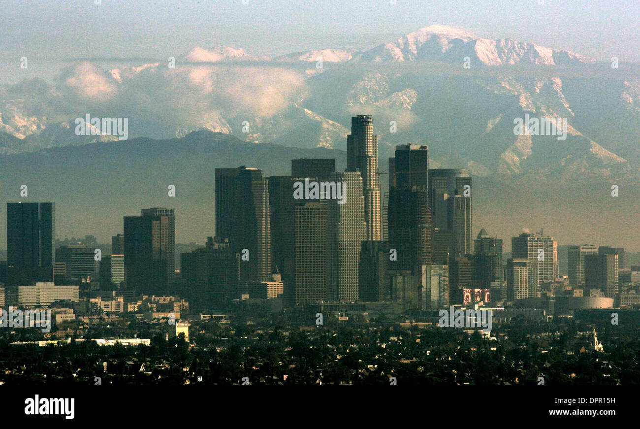 Dec 18, 2008 - Los Angeles, California, USA - An Arctic storm brought ...