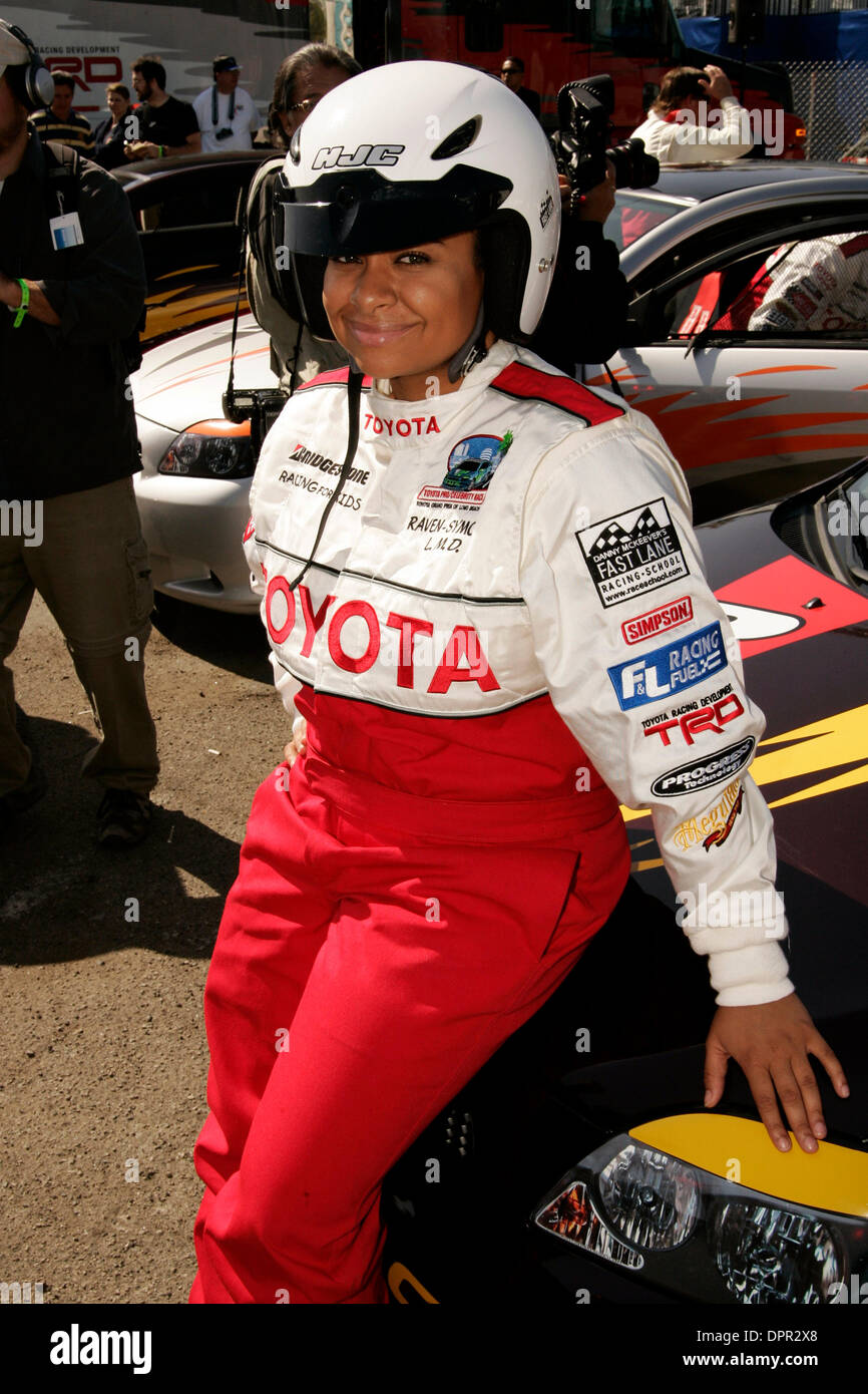 Apr 07, 2009 - Long Beach, California, USA - RAVEN-SYMONE with her race ...