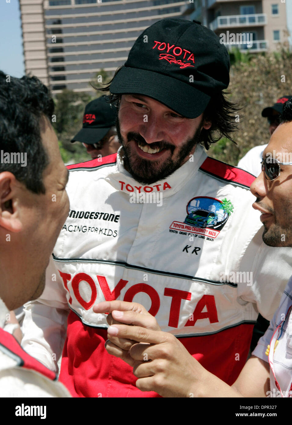Apr 18, 2009 - Long Beach, California, USA - KEANU REEVES , winner of ...