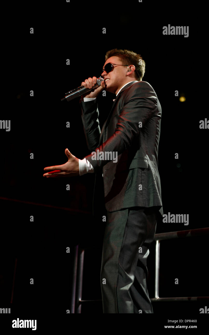 Dec 12, 2008 - New York, New York, USA - JESSE MCCARTNEY performs ...
