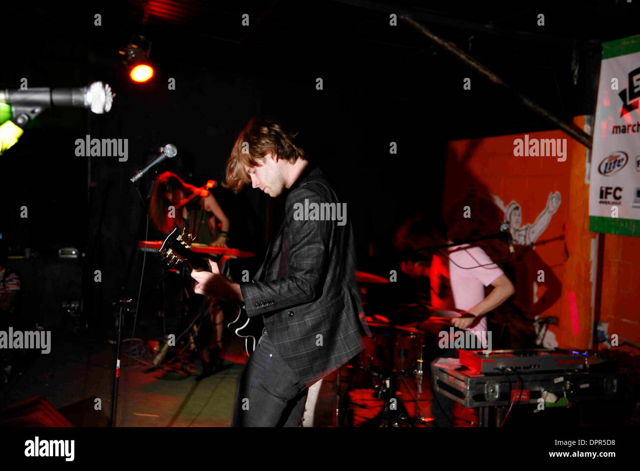 Mar 19, 2009 - Austin, Texas - 'Chairlift' performing at Emo's during ...