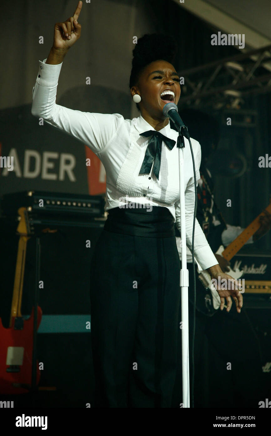 Fader fort hi-res stock photography and images - Alamy