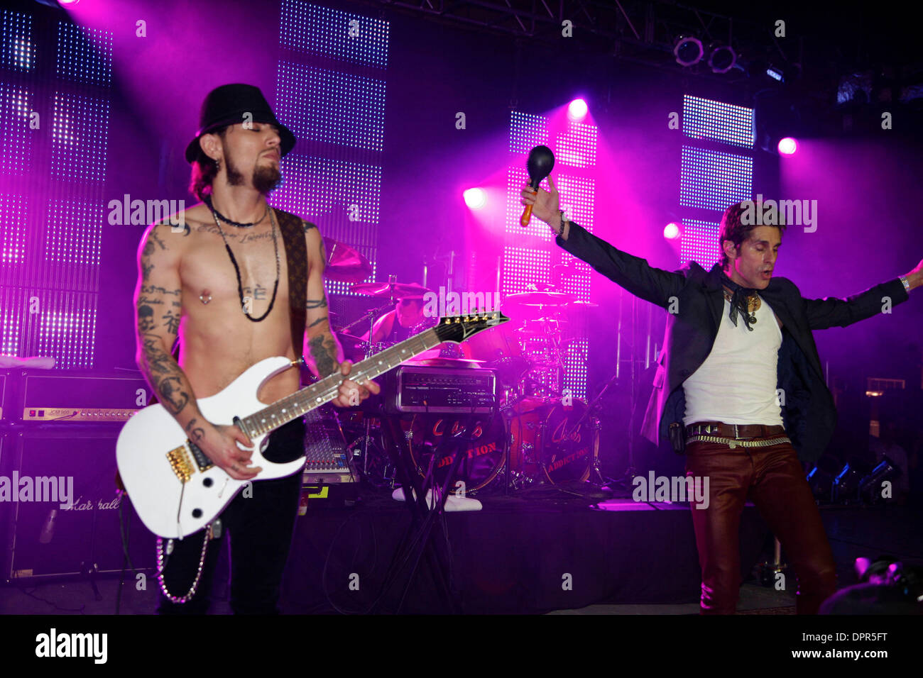 Mar 20, 2009 - Austin, Texas - Singer PERRY FARRELL and guitarist DAVE ...