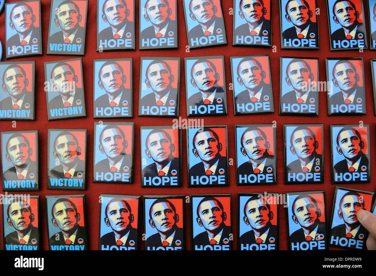 Dec 02, 2008 - Manhattan, New York, USA - Vendors sell president-elect ...