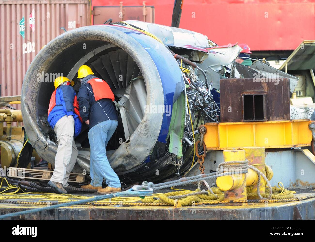Jan 23, 2009 - Manhattan, New York, USA - As the US Army Corps Of ...