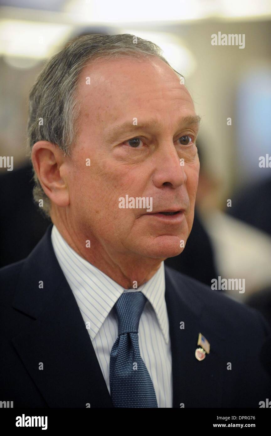 Apr 02, 2009 - Manhattan, New York, USA - Mayor MICHAEL BLOOMBERG ...