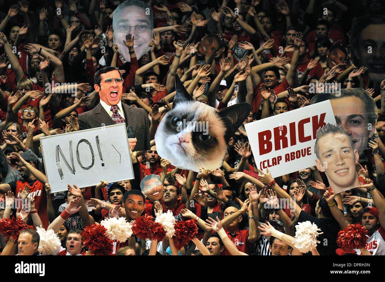 Albuquerque, New Mexico. 15th Jan, 2014. New Mexico Lobos fans in ...