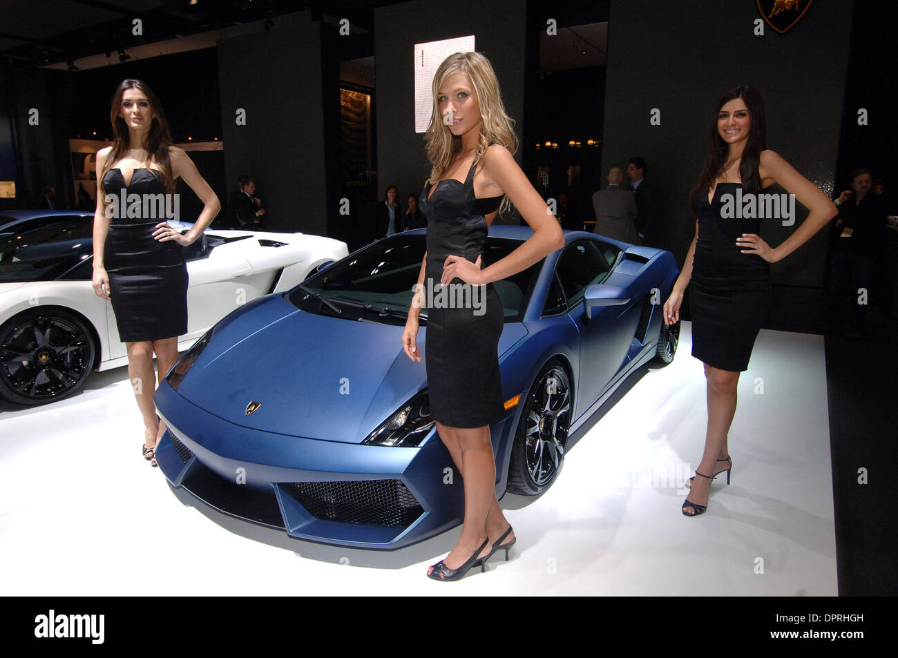 Jan 11, 2009 - Detroit, Michigan, USA - A trio of stunning models ...