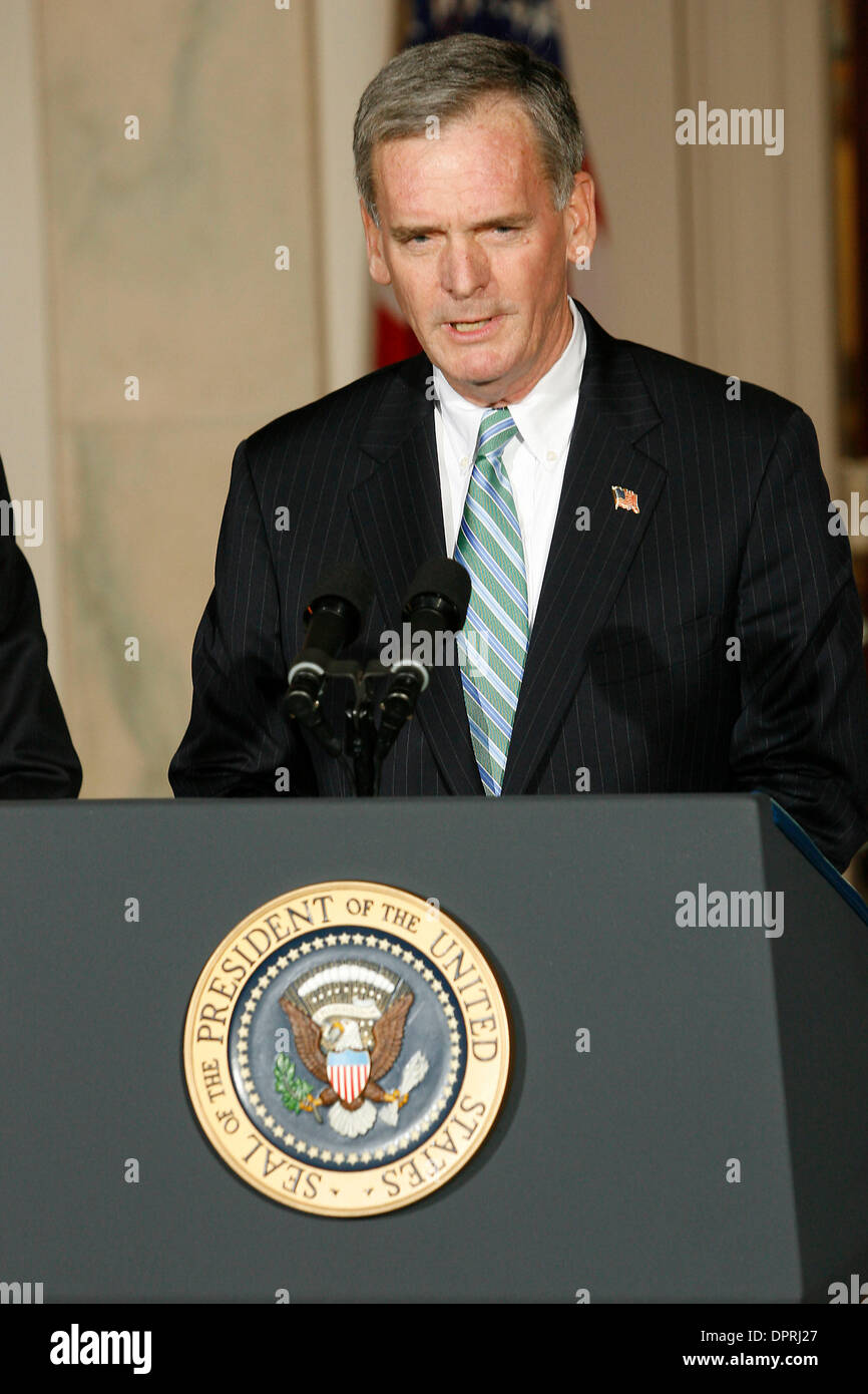 Senator judd gregg hi-res stock photography and images - Alamy