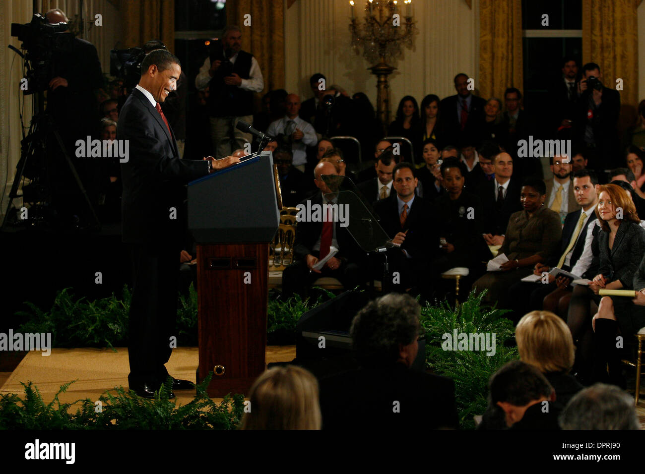 Feb 9, 2009 - Washington, DC, USA - President Barack Obama enters the ...