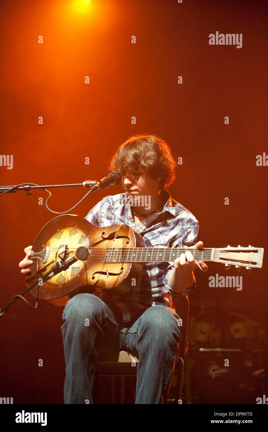 Davy knowles hi-res stock photography and images - Alamy