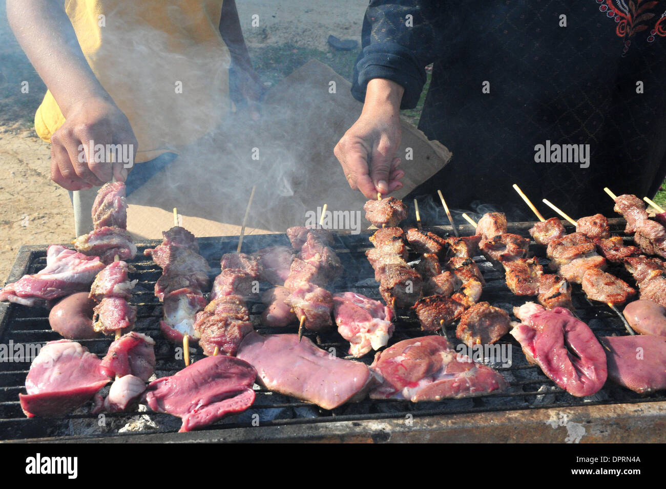 Dec 08, 2008 - Rahat, Israel - A Bedouin family in Lakiya, Israel ...