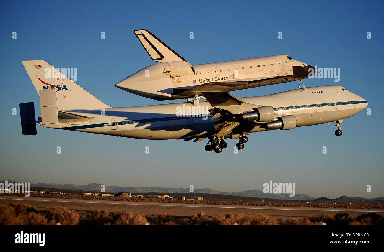 Space shuttle Endeavour's piggyback ride atop a modified Boeing 747 jet ...