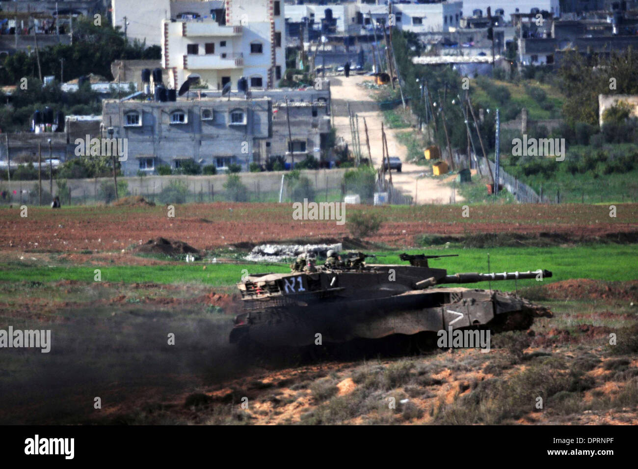 Mortar missiles hi-res stock photography and images - Alamy