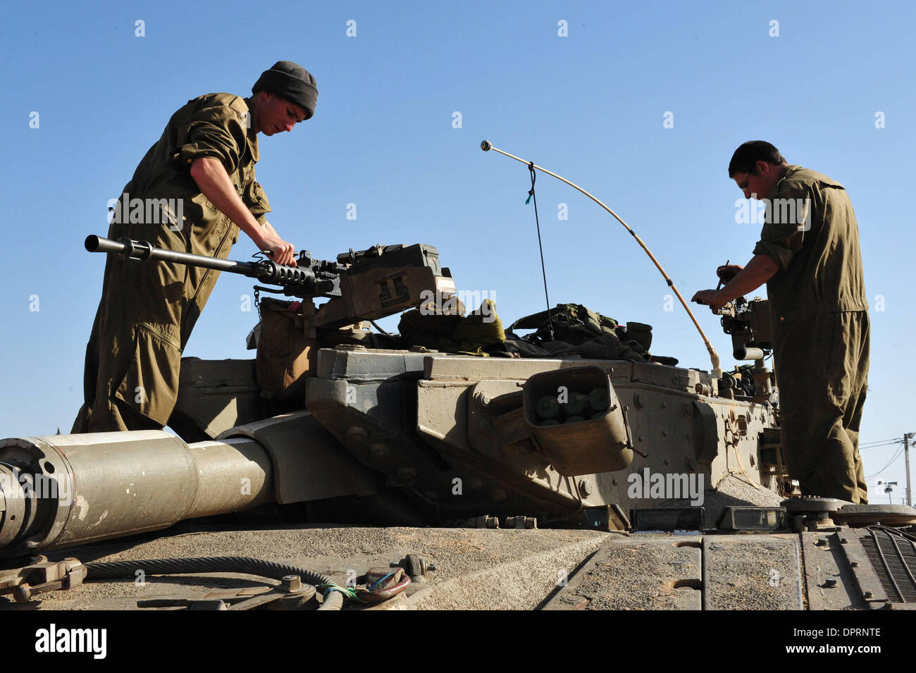 Dec 28, 2008 - Israel - Israel plans continued attacks Hamas targets in ...