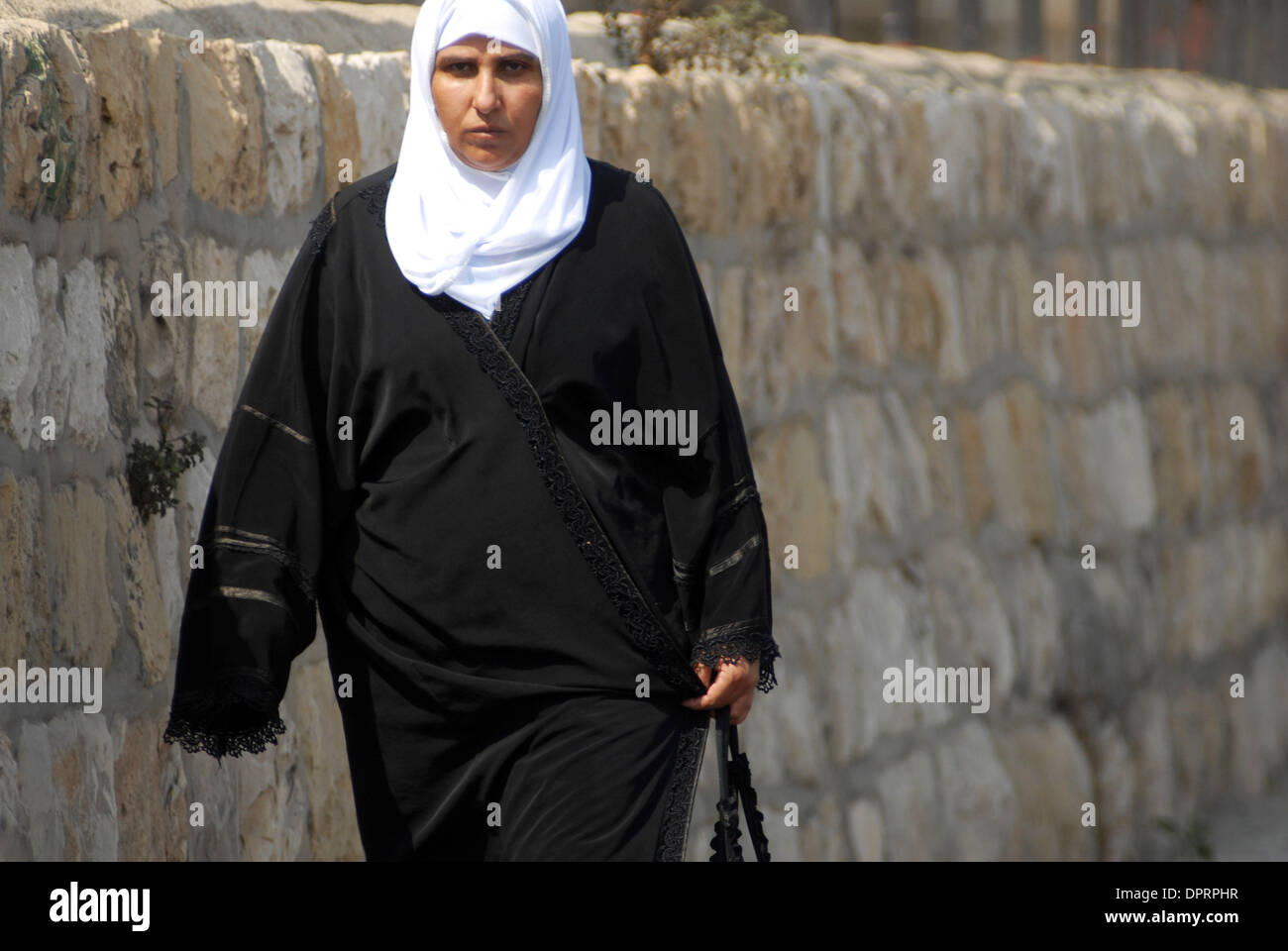 Dec 31, 2008 - Jerusalem, Israel - A Muslim woman in Jerusalem Israel ...