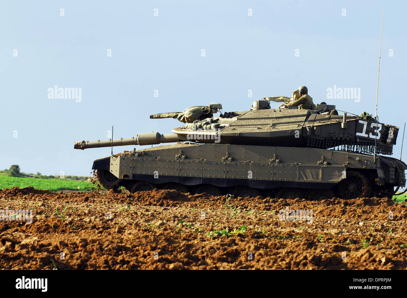Dec 31, 2008 - Kibbutz Nir Am, Israel - Israel Defense Forces (IDF) are ...
