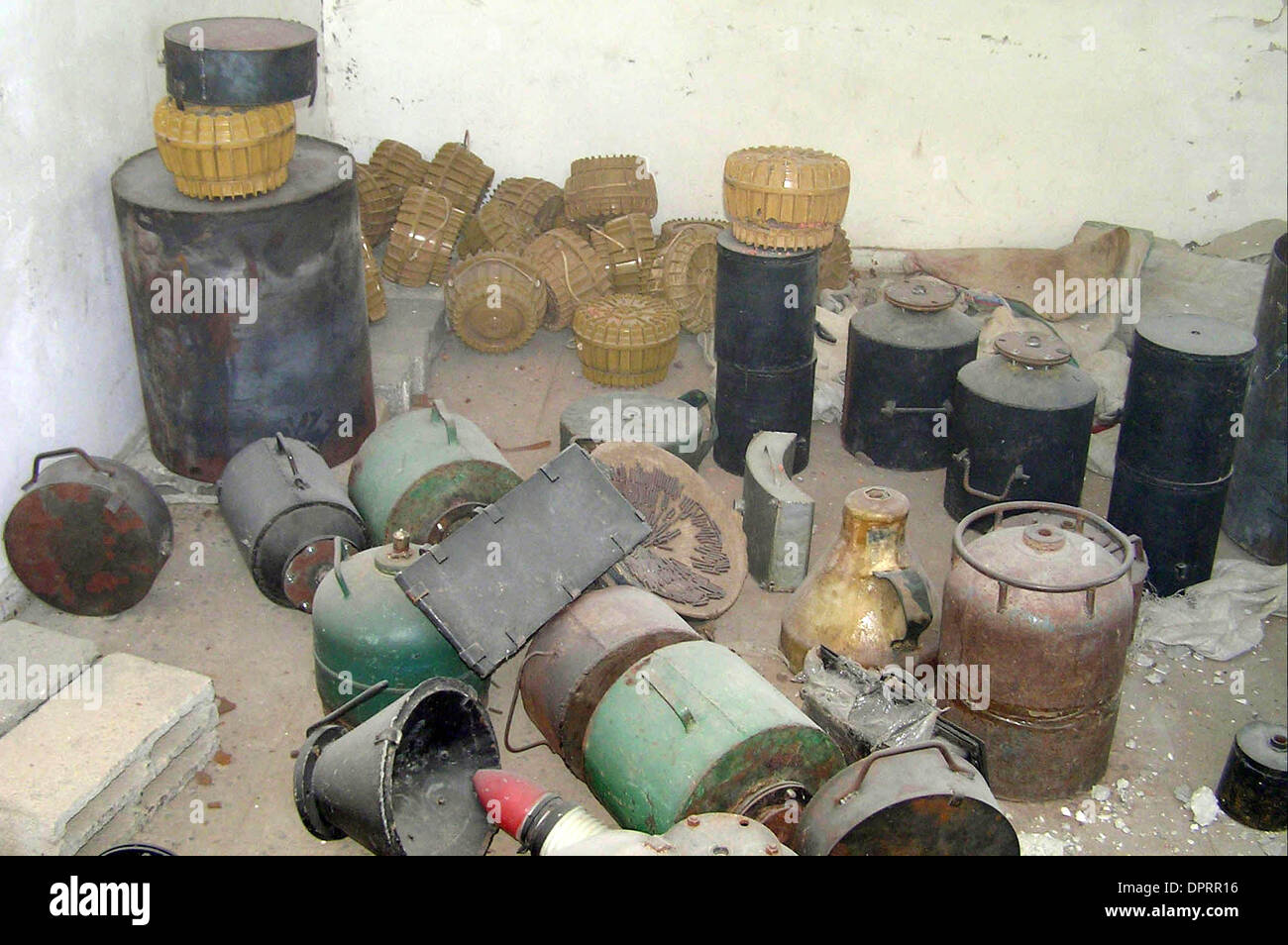 Jan 07, 2009 - Gaza, Israel - Israel army capture weapons stock and IED ...