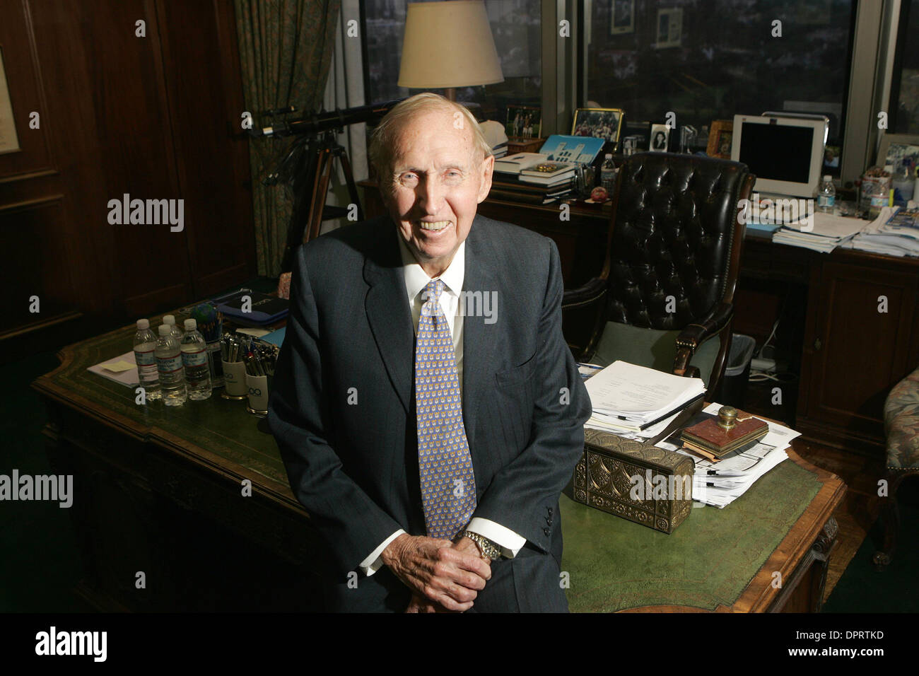 Dec 06, 2008 - Los Angeles, California, USA - JOHN EDWARD ANDERSON is ...