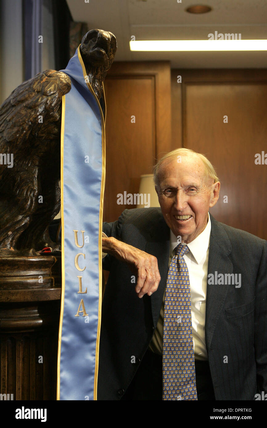 Dec 06, 2008 - Los Angeles, California, USA - JOHN EDWARD ANDERSON is ...