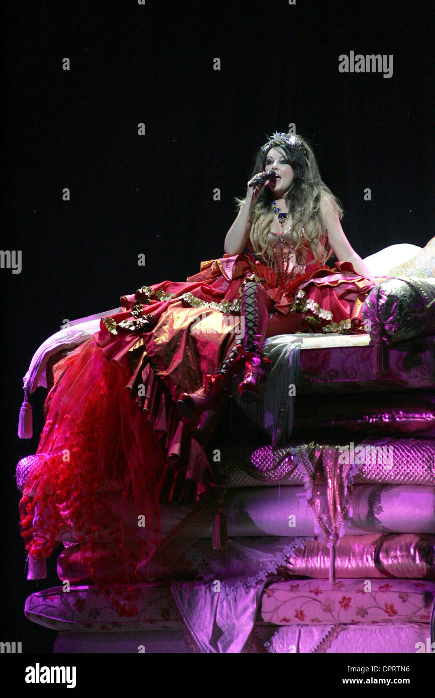 Dec 22, 2008 - Los Angeles, California, USA - Singer SARAH BRIGHTMAN ...