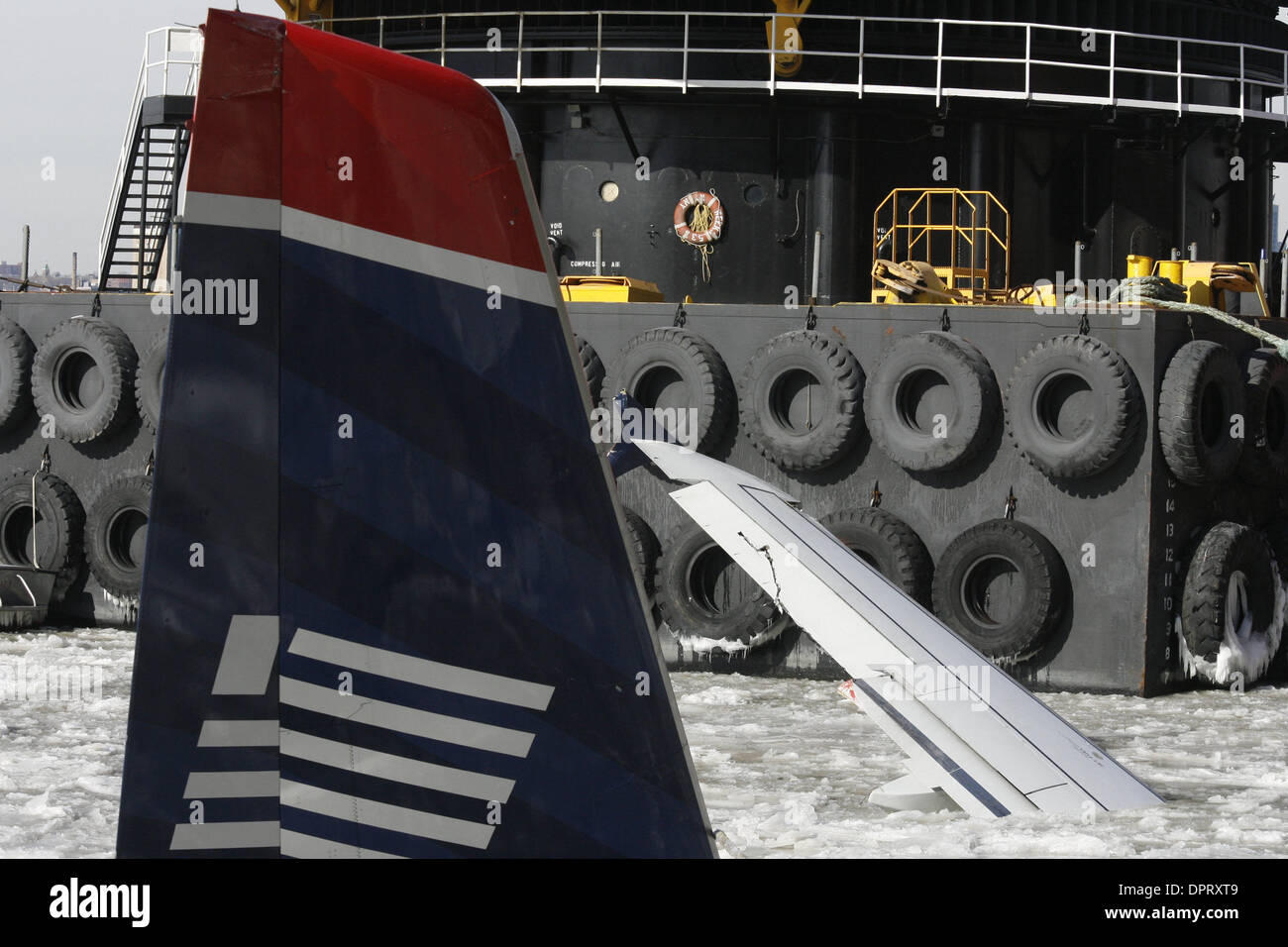 Us Airways Flight 1549 Airbus A320 High Resolution Stock Photography ...