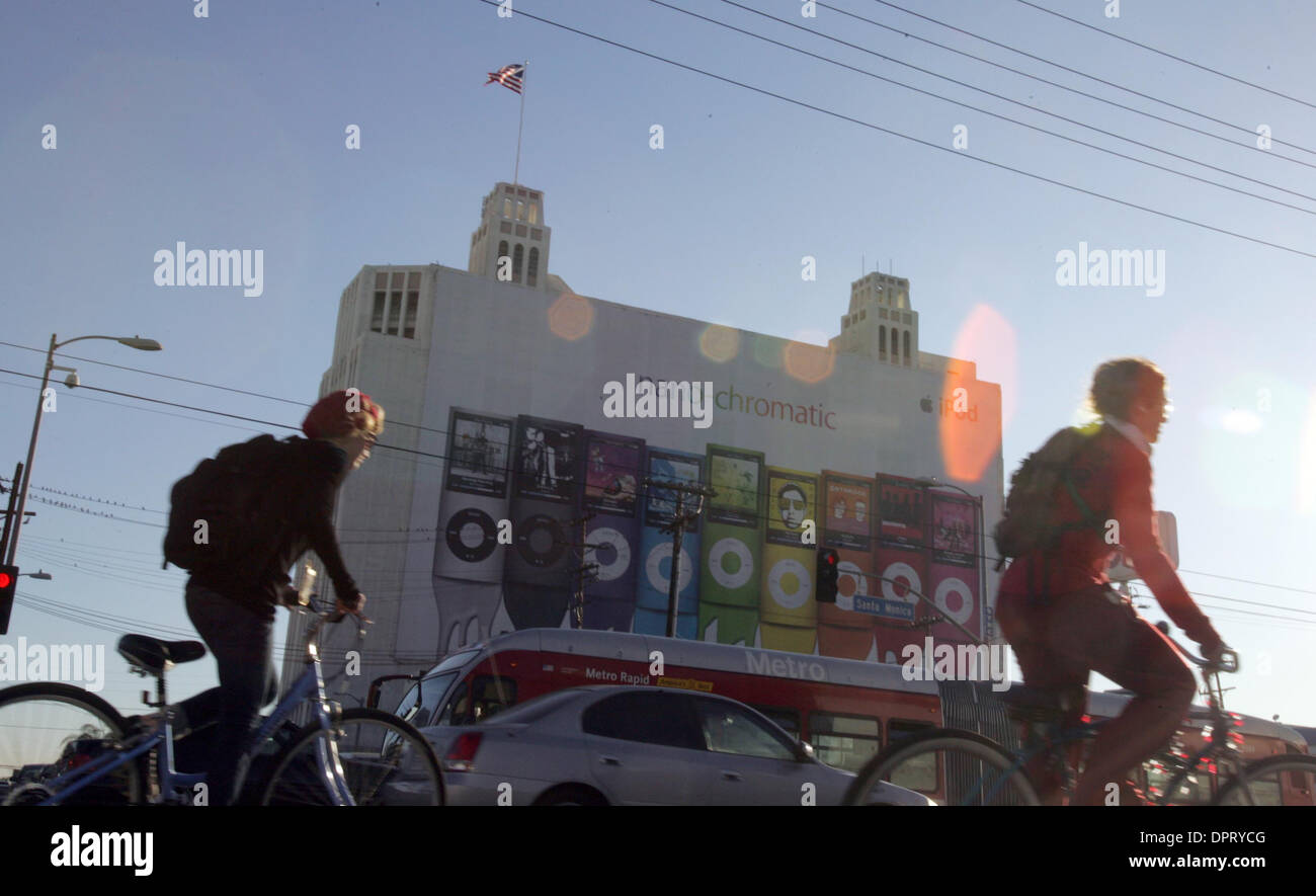 Supergraphic hi-res stock photography and images - Alamy