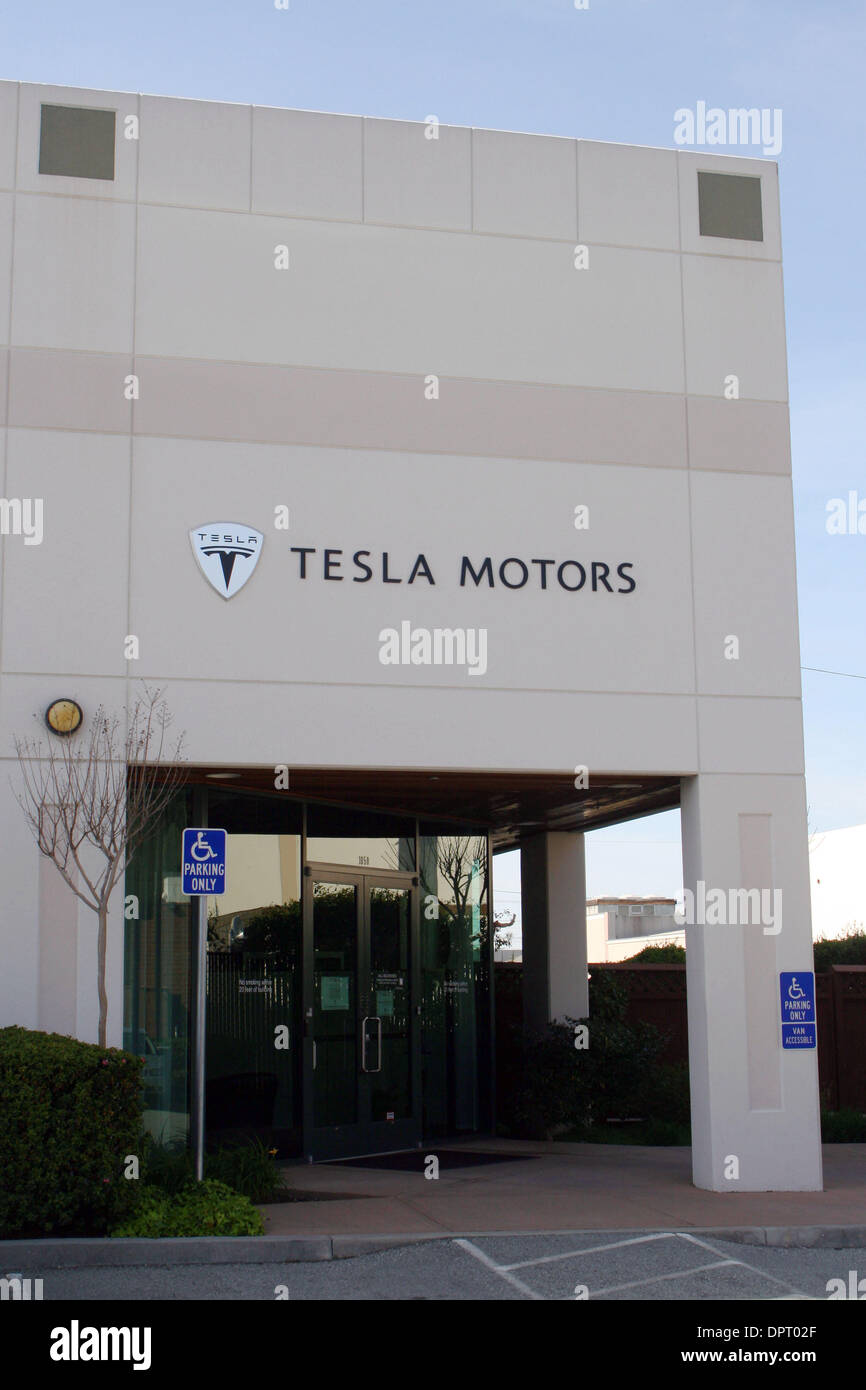 Tesla charging station in san hi-res stock photography and images - Alamy