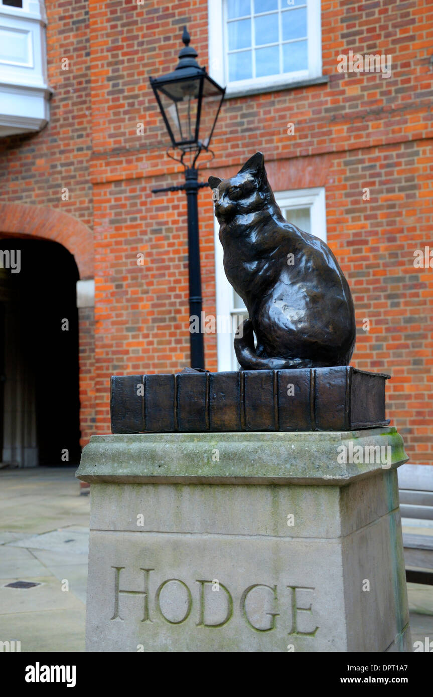 London, England, UK. Hodge - bronze sculpture (John Bickley; 1997) of ...