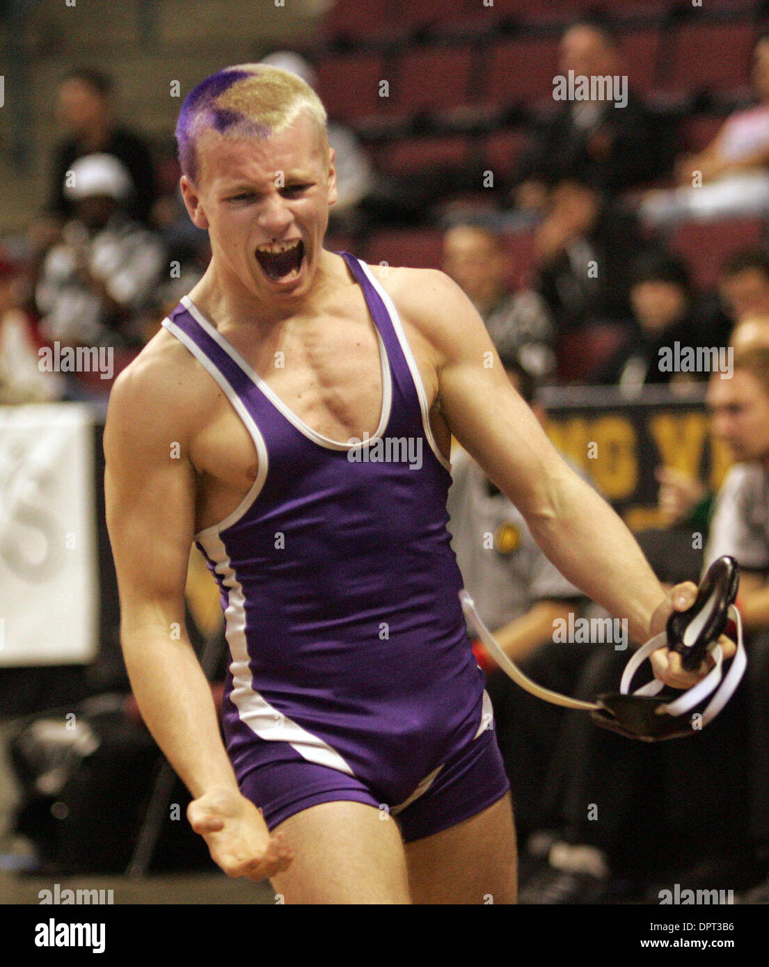 Wrestling college hi-res stock photography and images - Alamy