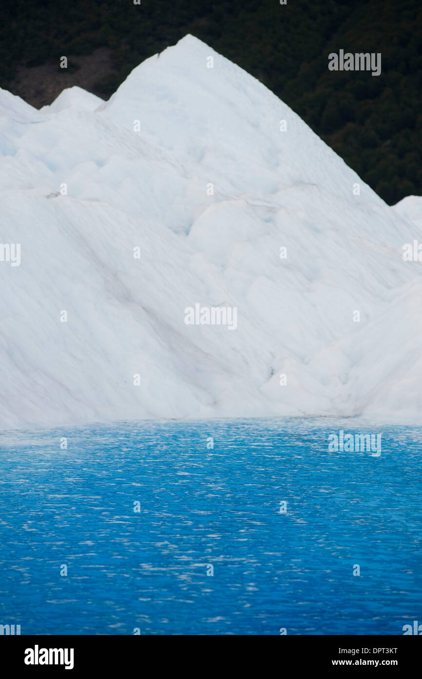 Deep lagoons hi-res stock photography and images - Alamy