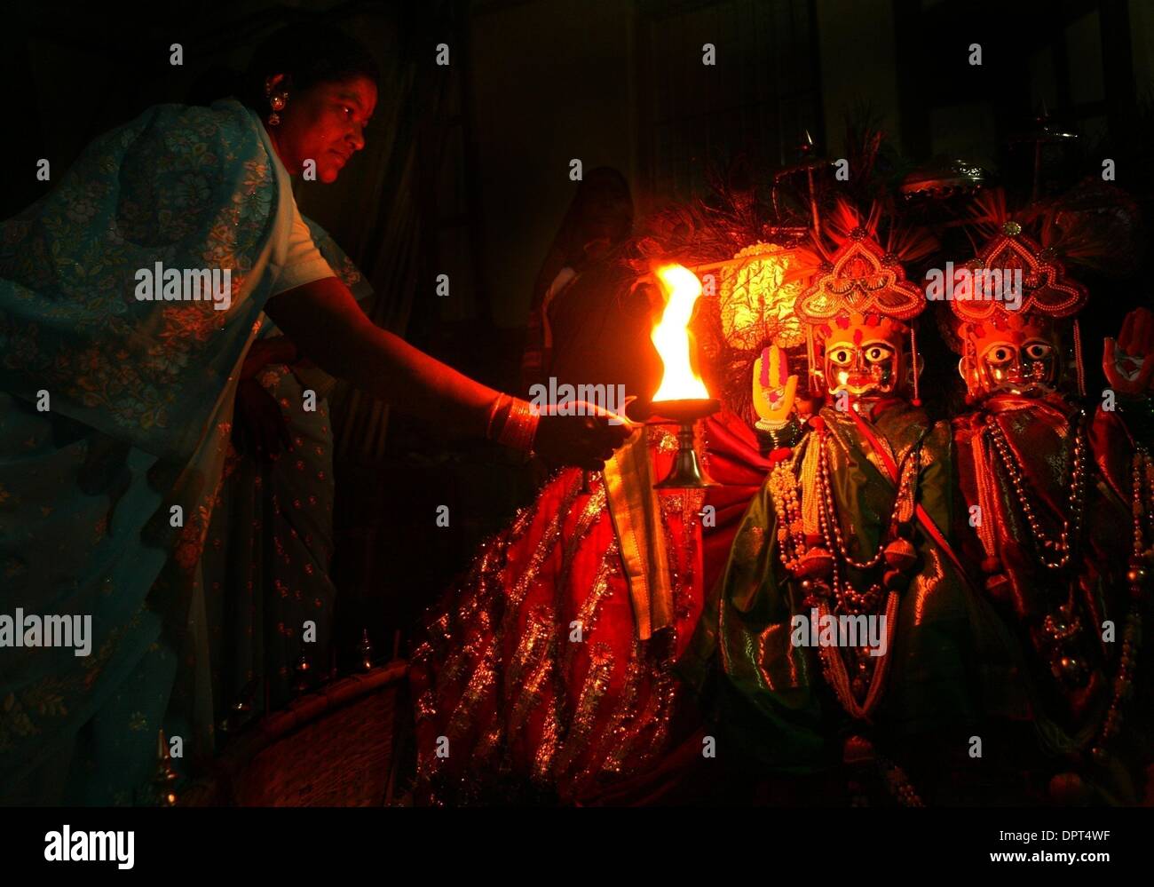 Oct. 10, 2008 - Saundatti, India - A Devadasi woman worships the ...