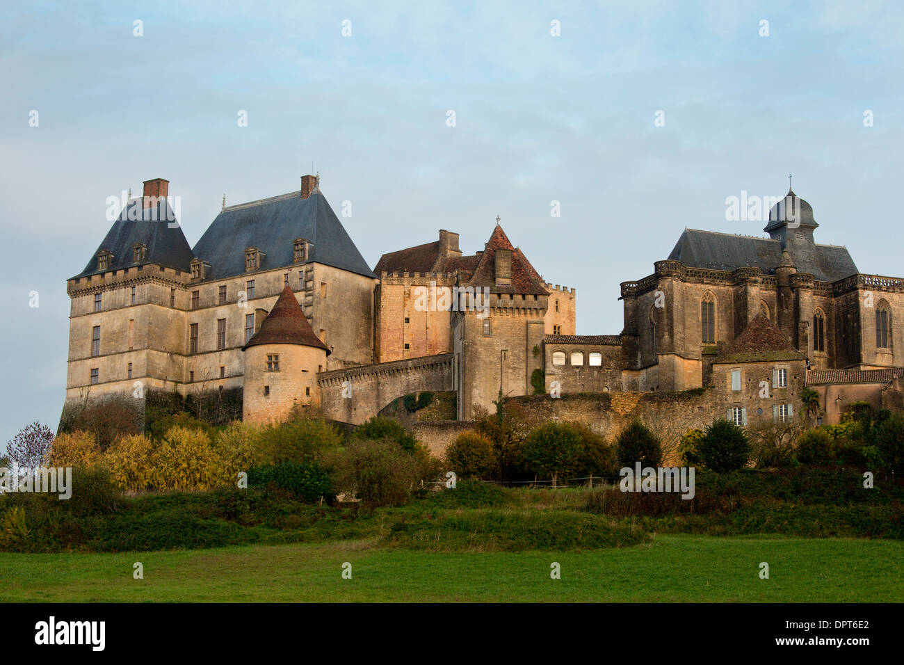 Biron Castle / Chateau de Biron - medieval and later castle, Dordogne ...