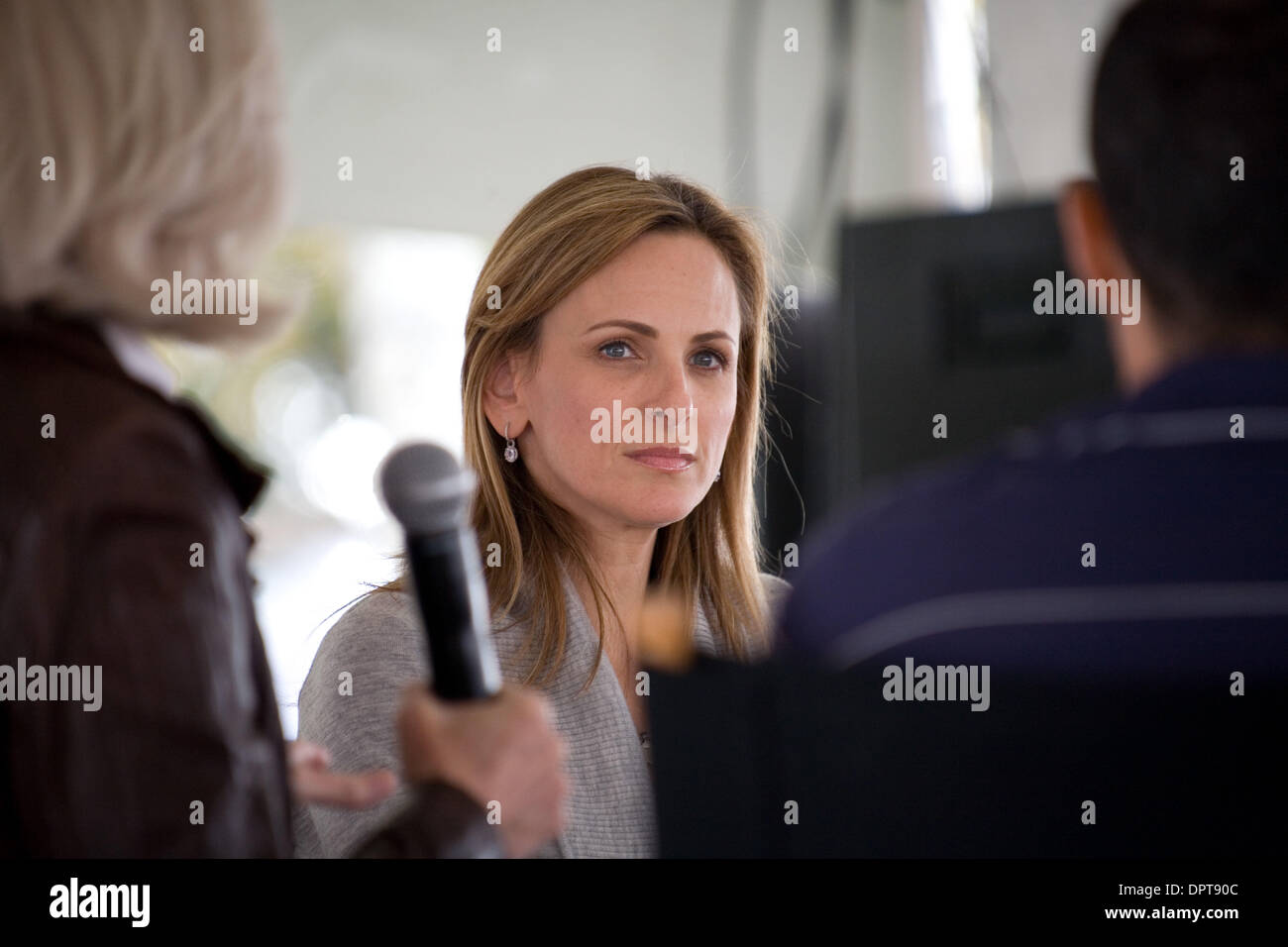 Apr 27, 2009 - Los Angeles, California, USA - Actress and author MARLEE ...