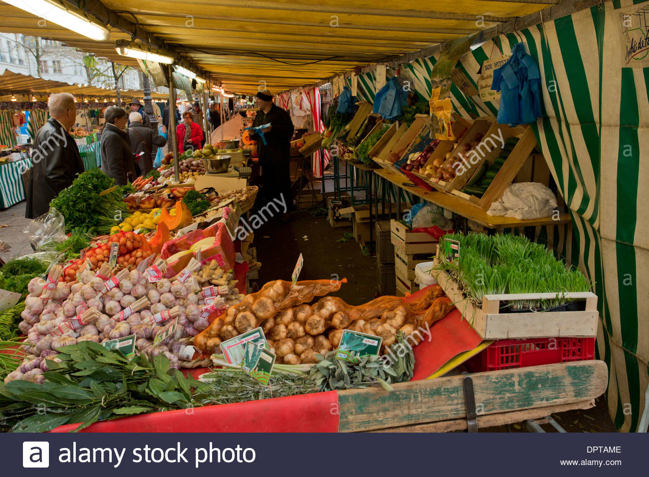 Market bastille hi-res stock photography and images - Alamy
