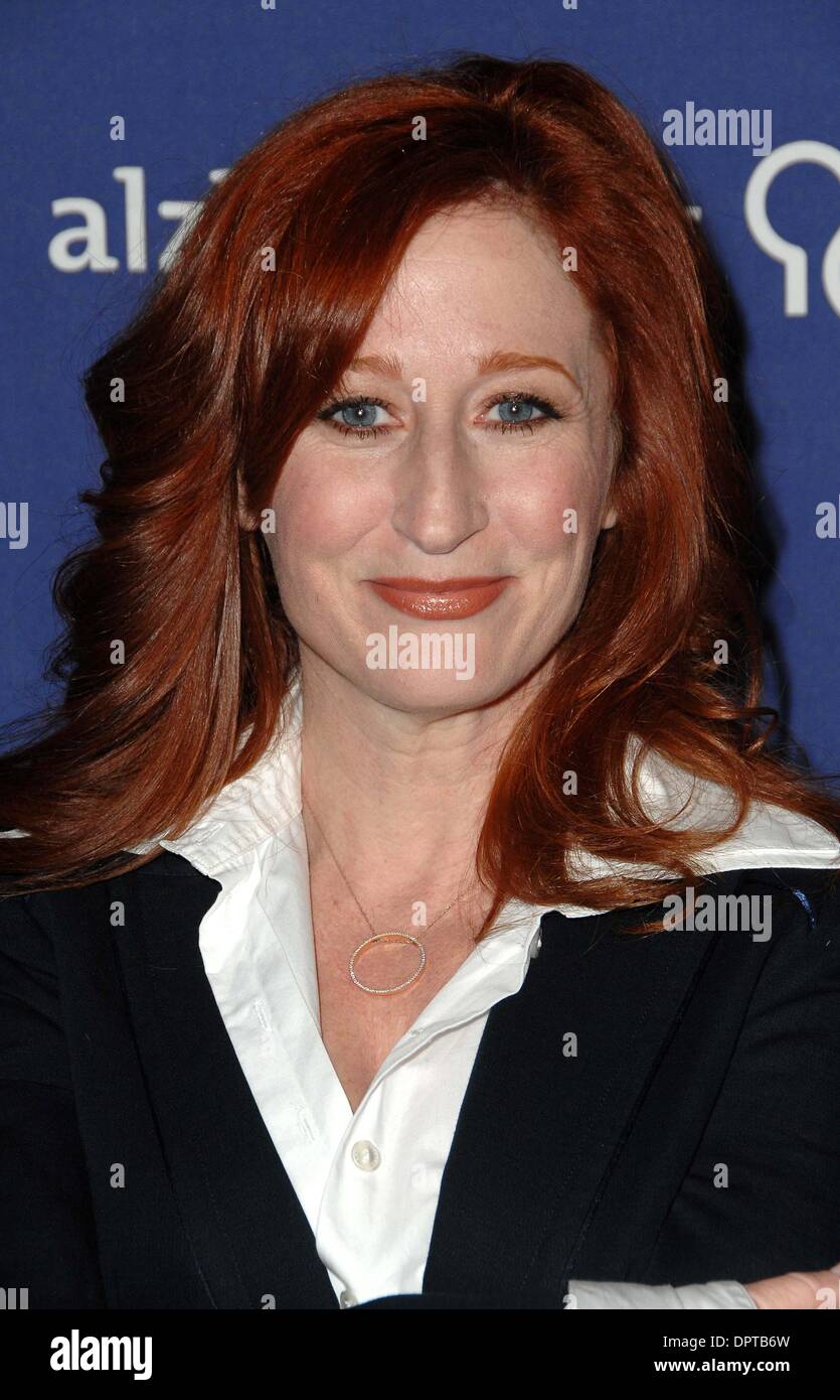 Vicki lewis hi-res stock photography and images - Alamy