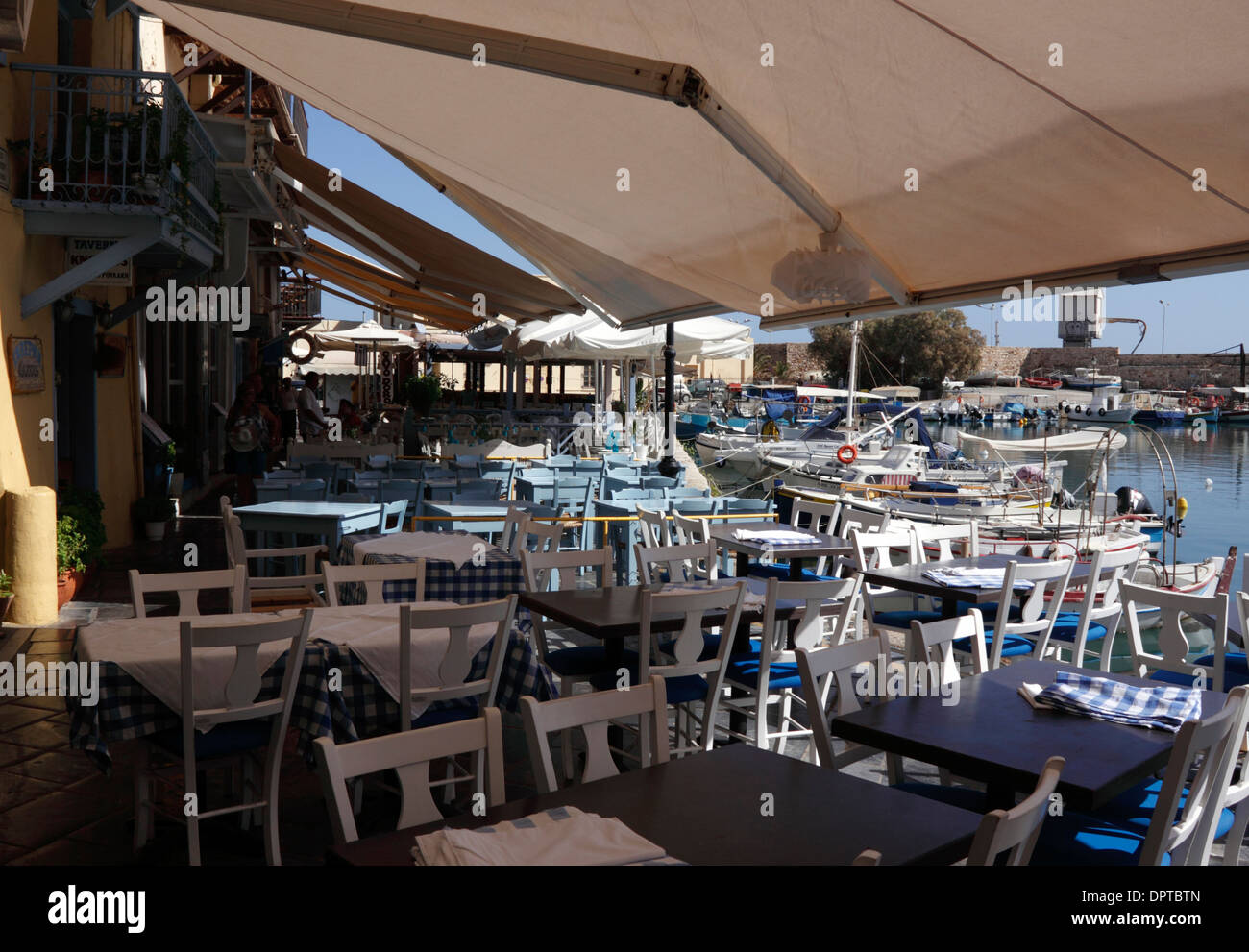 RETHYMNON. CRETE. QUAYSIDE RESTAURANTS Stock Photo - Alamy