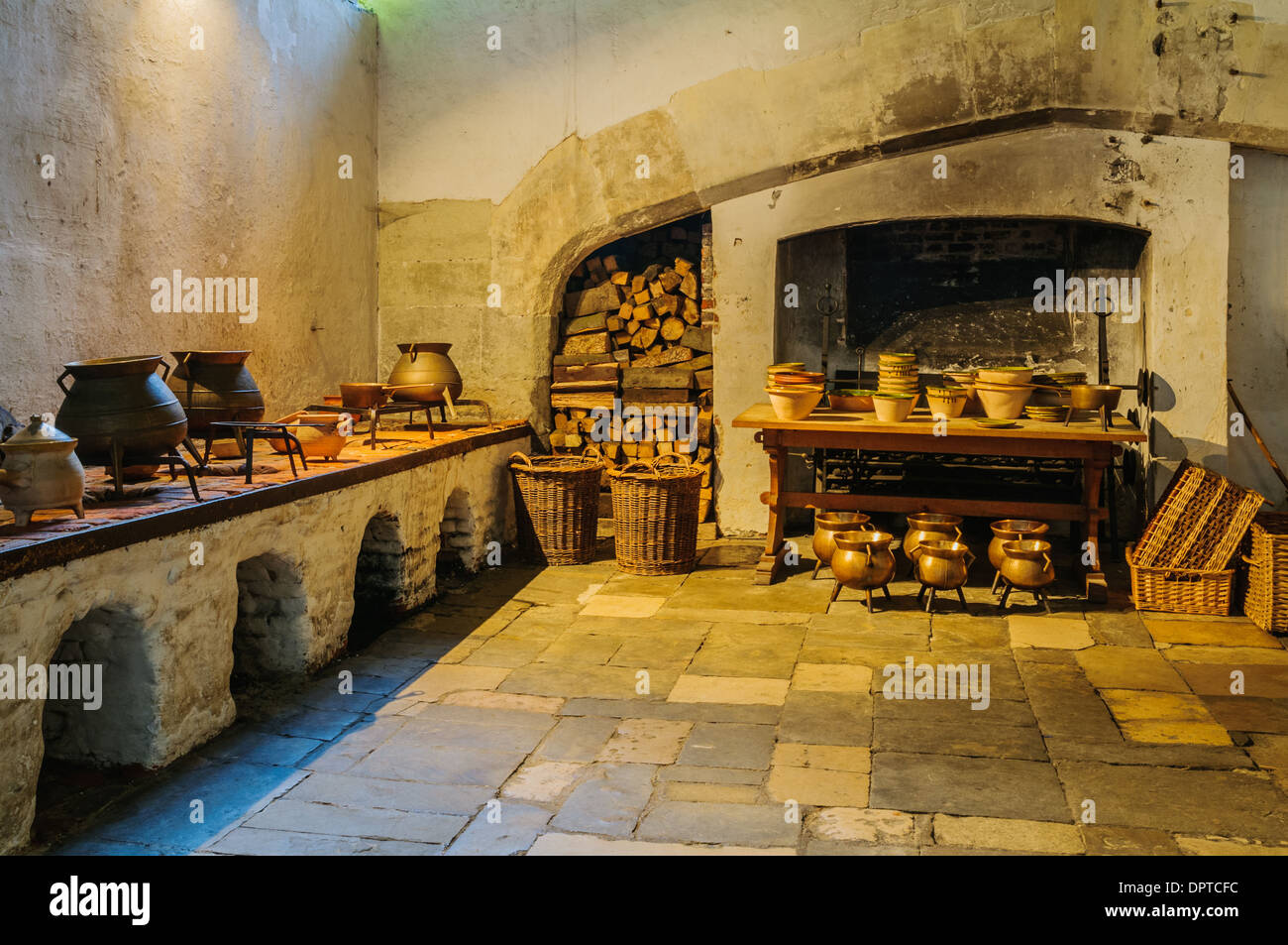 Royal kitchens hi-res stock photography and images - Alamy