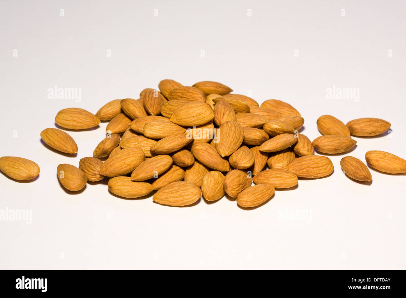 Raw almonds isolated hi-res stock photography and images - Alamy