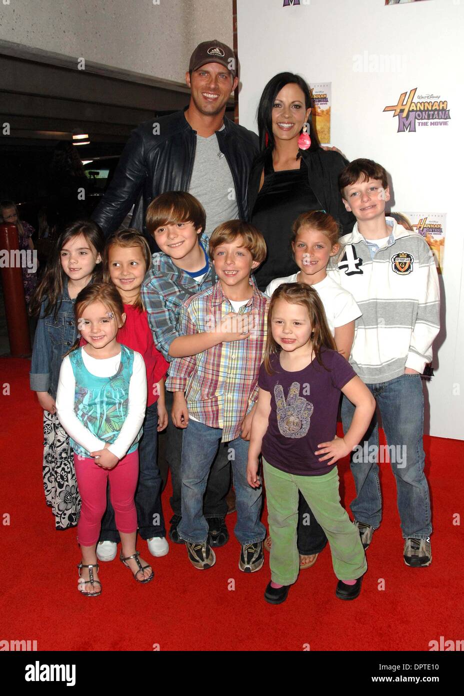 Sara evans family hi-res stock photography and images - Alamy